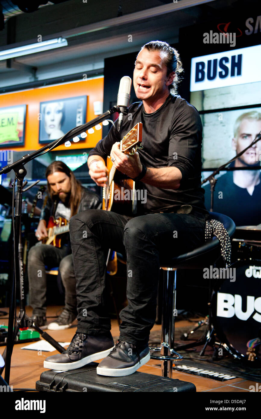 Gavin rossdale band bush performing -Fotos und -Bildmaterial in hoher ...