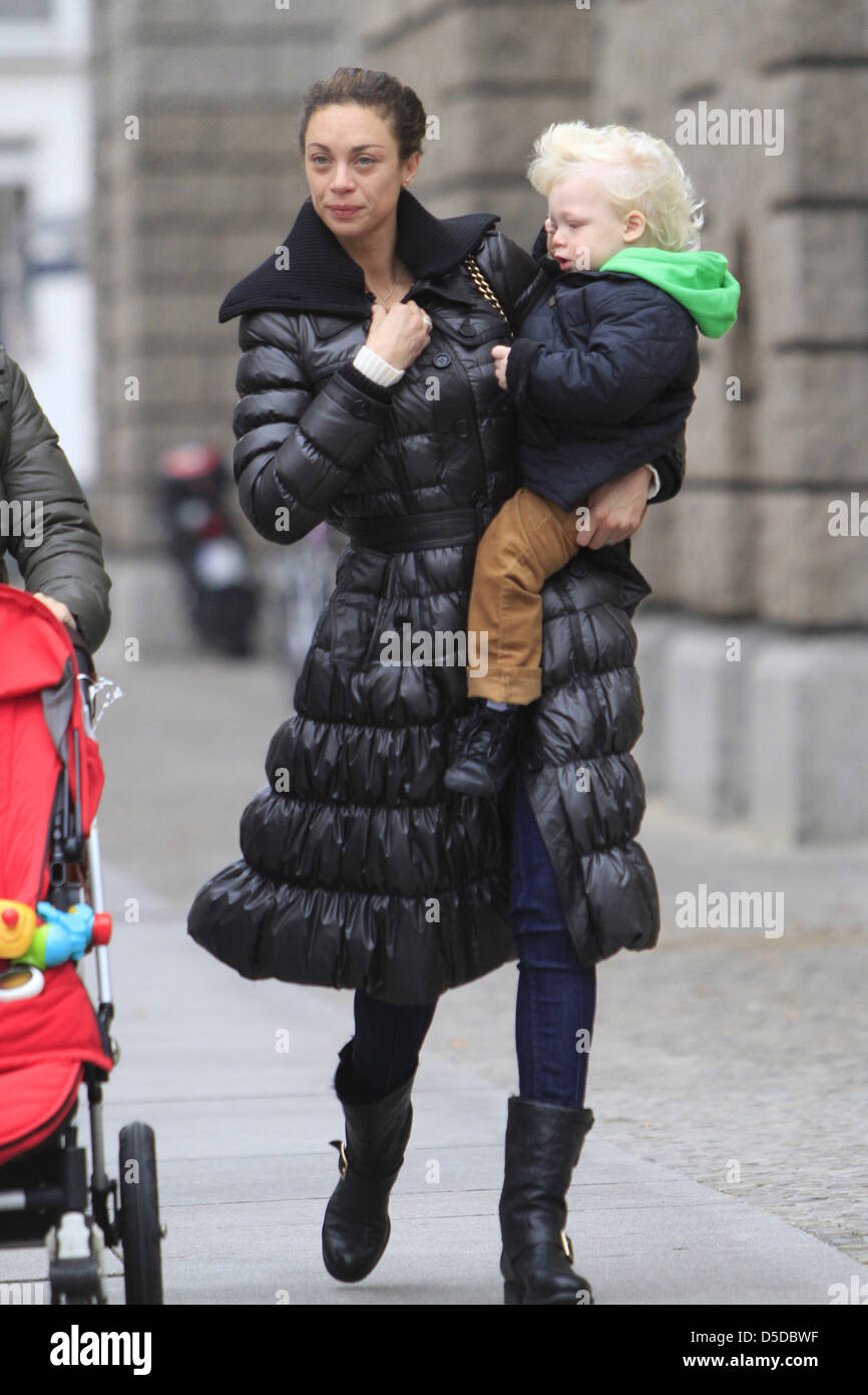 Lilly becker and son amadeus becker -Fotos und -Bildmaterial in hoher ...