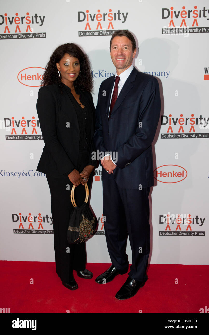 Liz Baffoe, Kasper Rorsted bei den 1. deutschen Diversity Awards ...