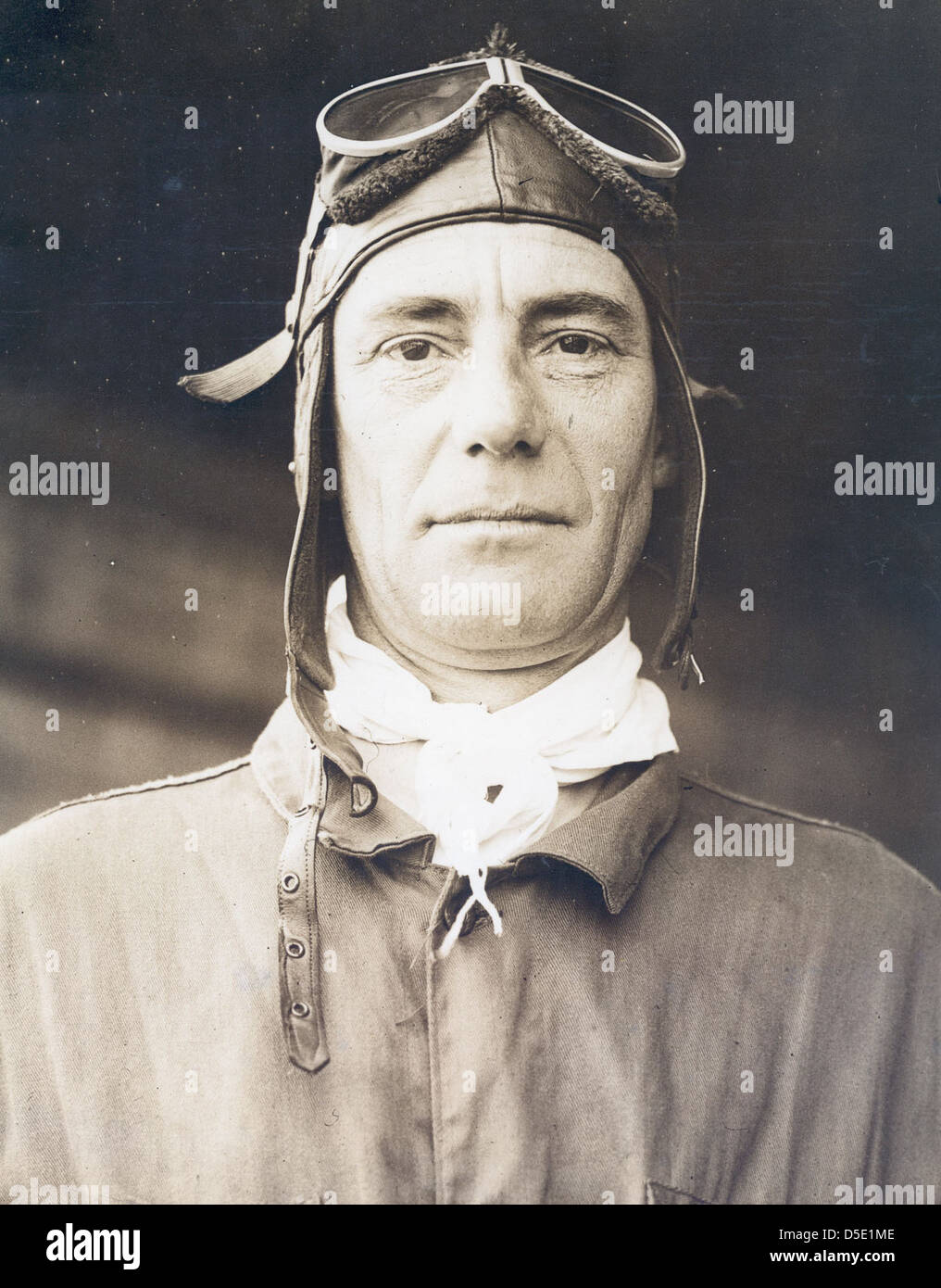 Airmail pilot -Fotos und -Bildmaterial in hoher Auflösung – Alamy