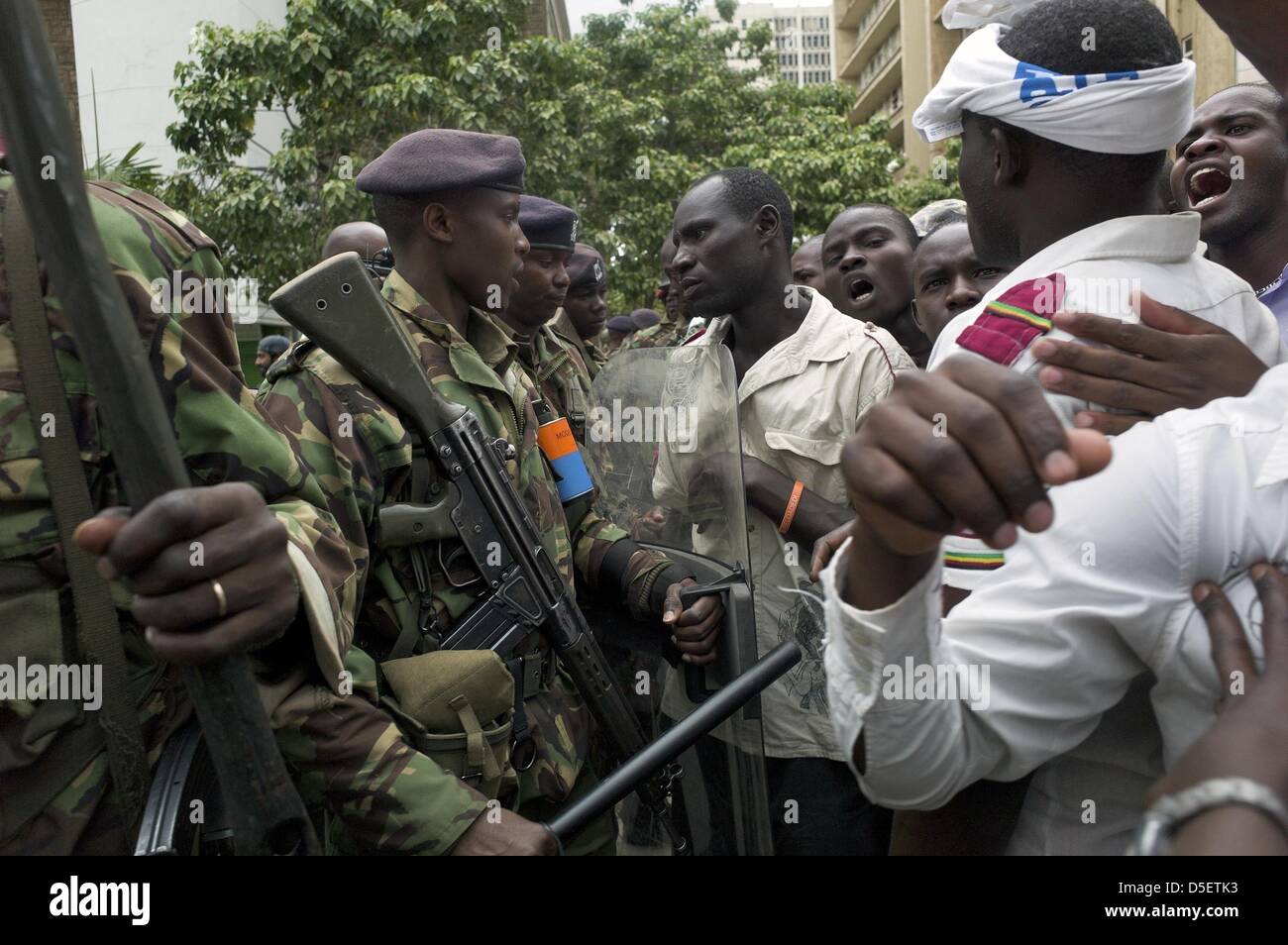 Nairobi, Kenia. 30. März 2013. Unterstützer von Raila Odinga ...