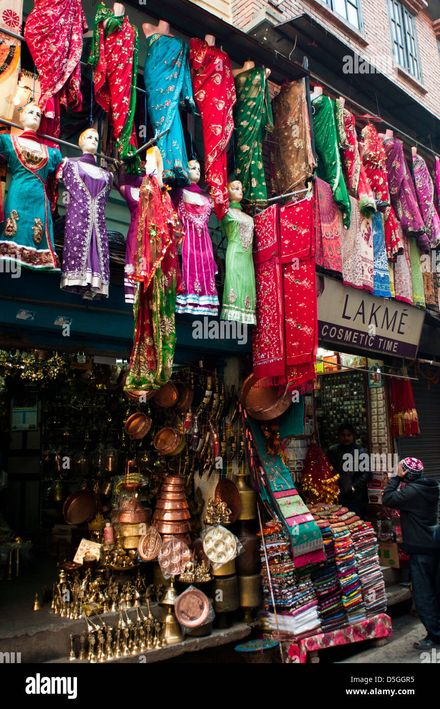 Clothes shop thamel kathmandu nepal -Fotos und -Bildmaterial in hoher ...