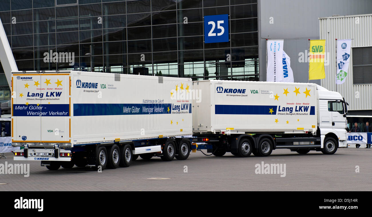 Giga liner -Fotos und -Bildmaterial in hoher Auflösung – Alamy