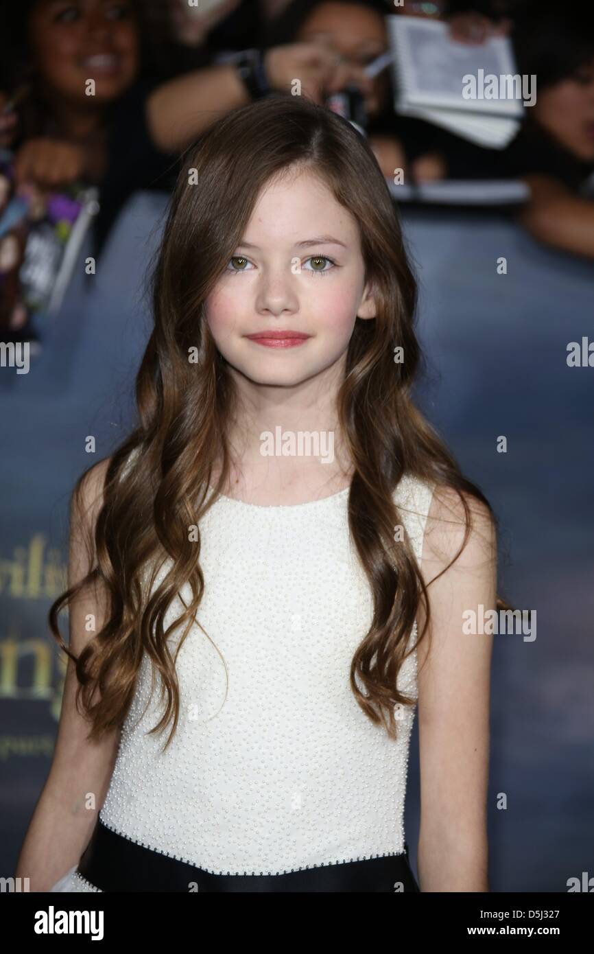 Mackenzie Foy The Twilight See Renesmee From "Twilight" Now At 21