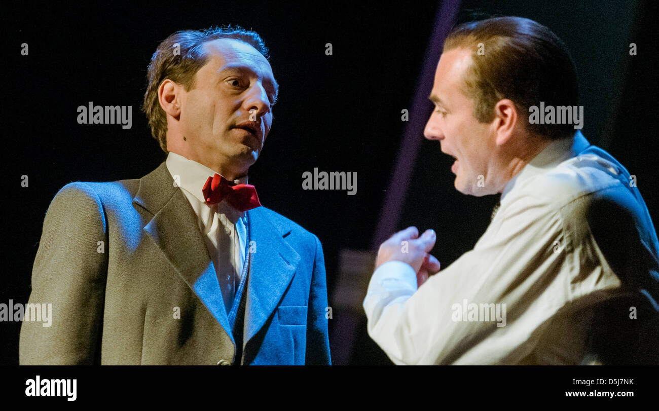 Lionel logue -Fotos und -Bildmaterial in hoher Auflösung – Alamy