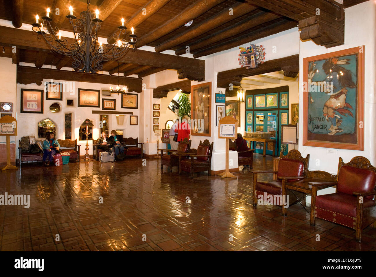 Five star hotel lobby -Fotos und -Bildmaterial in hoher Auflösung – Alamy