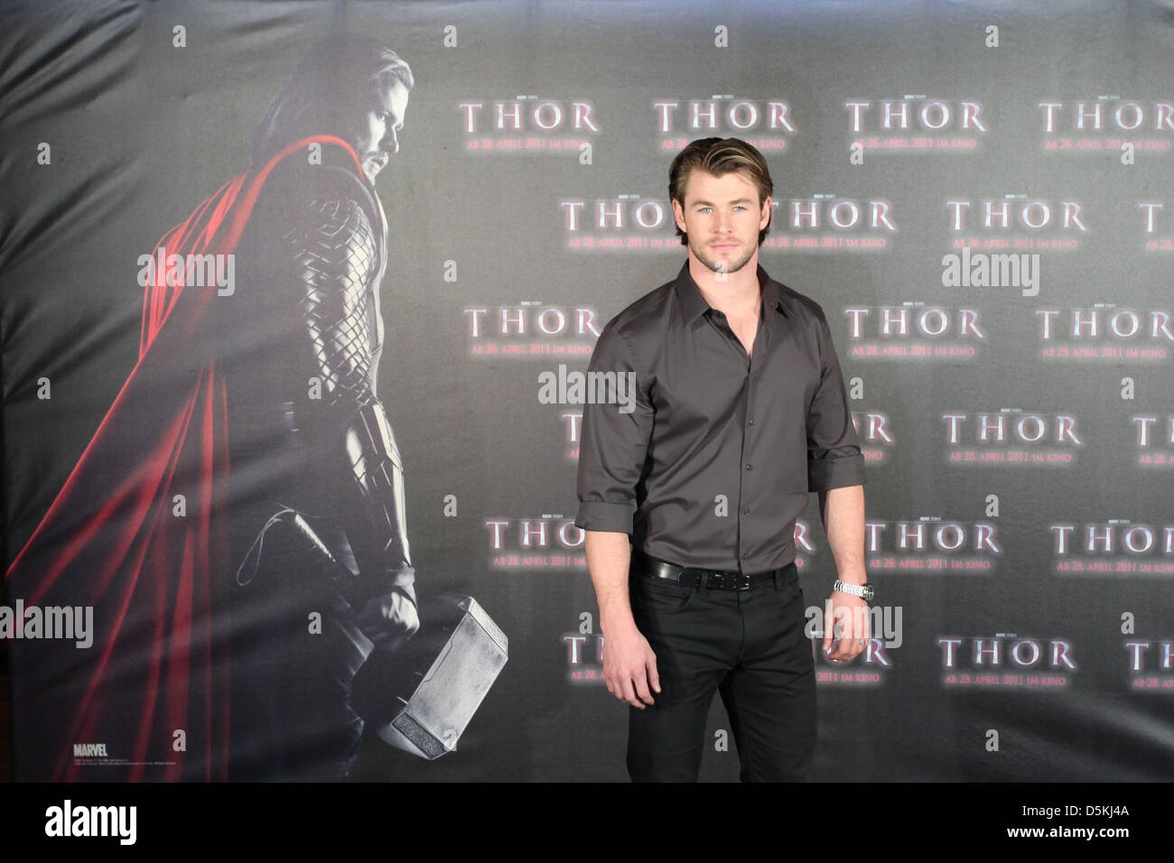 Chris Hemsworth bei einem Fototermin für den Film "Thor" im Hotel ...