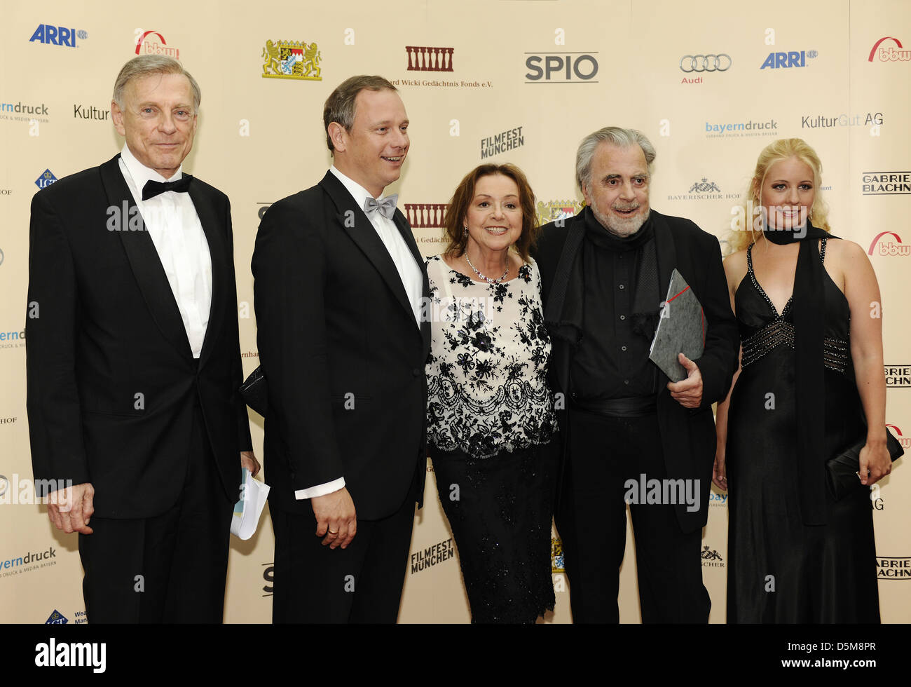 Bernhard wicki and elisabeth endriss -Fotos und -Bildmaterial in hoher ...