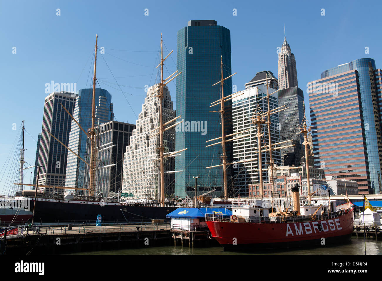 Historic seaport -Fotos und -Bildmaterial in hoher Auflösung – Alamy