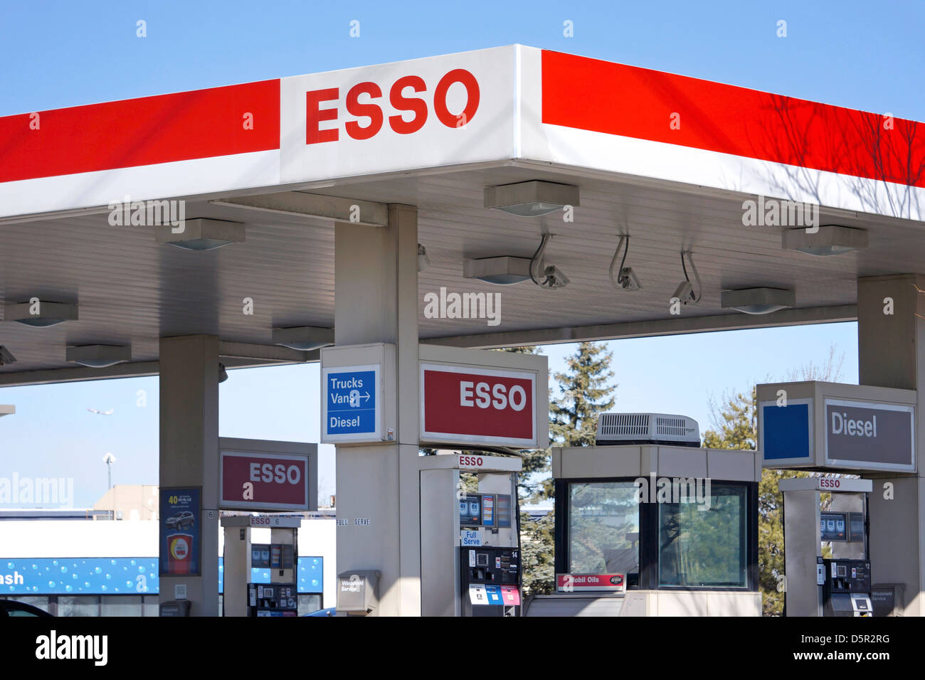 Esso logo -Fotos und -Bildmaterial in hoher Auflösung – Alamy