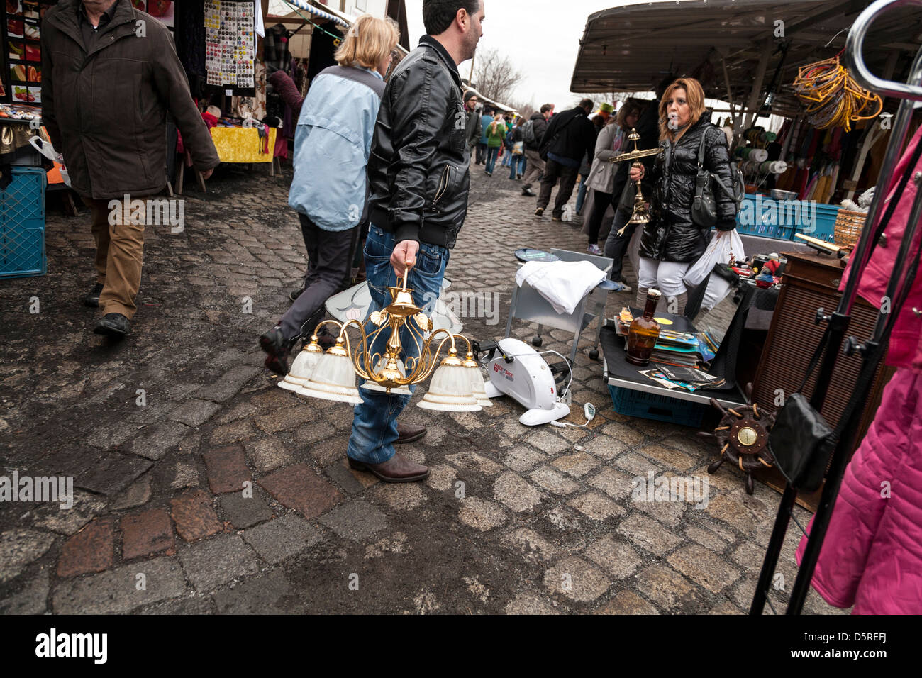 Mauerpark markt berlin -Fotos und -Bildmaterial in hoher Auflösung – Alamy
