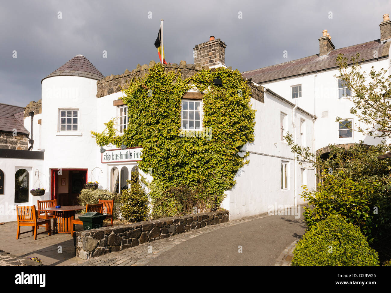 Bushmills inn -Fotos und -Bildmaterial in hoher Auflösung – Alamy