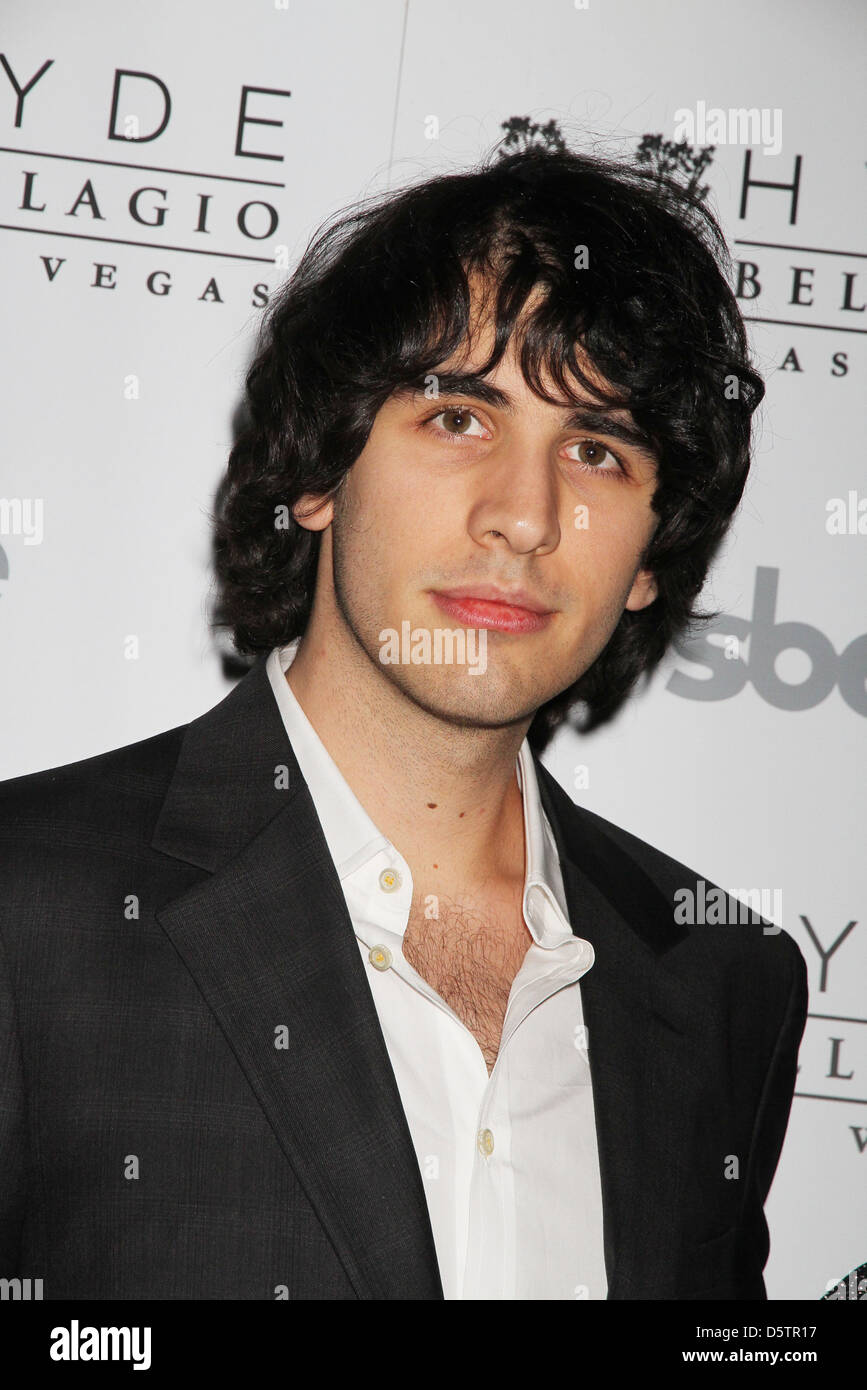 Nick Simmons Nick Simmons feiert seinen 23. Geburtstag mit ...