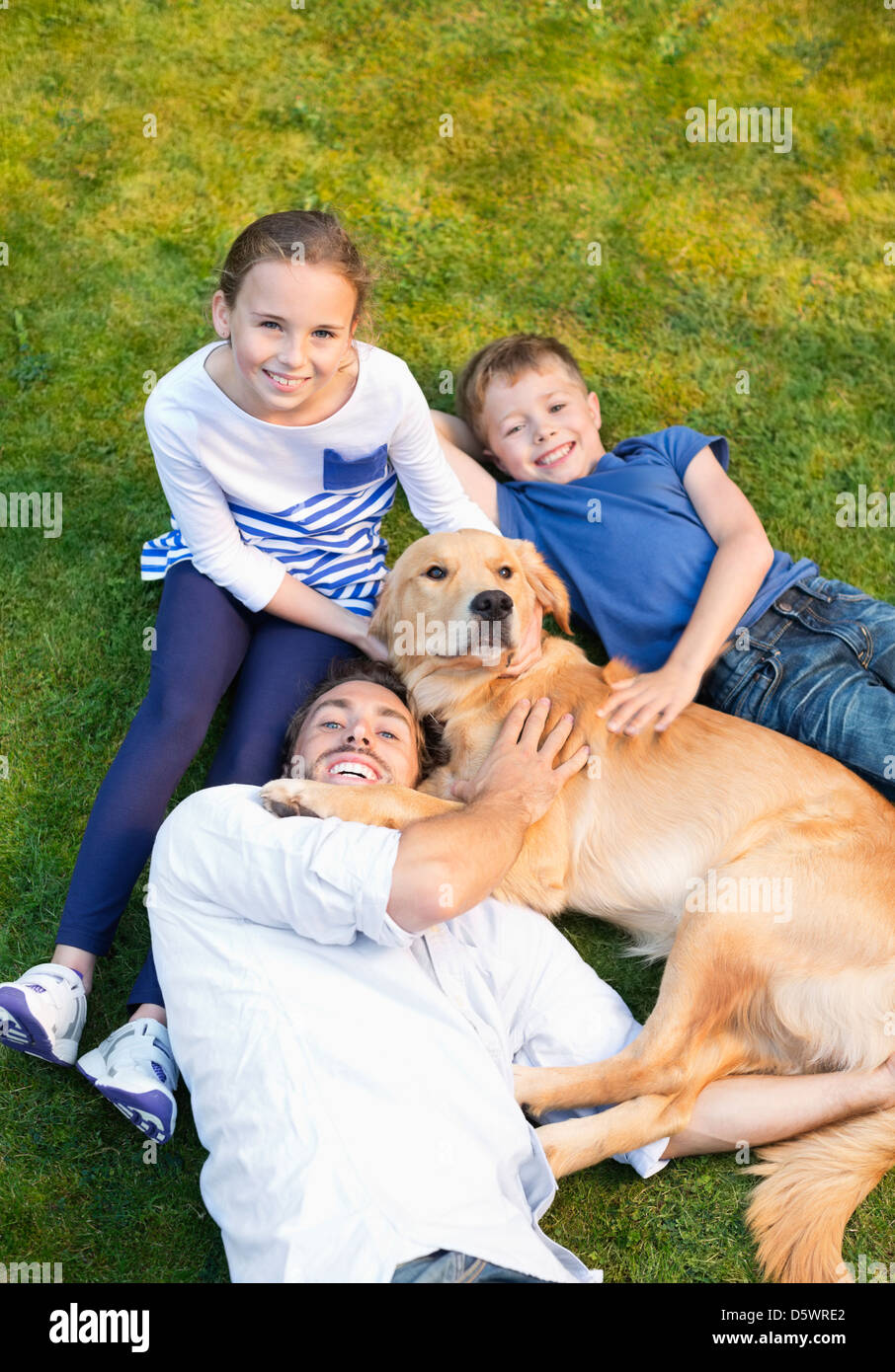 Wunderbar Hund Mit Kindern Ebenbild