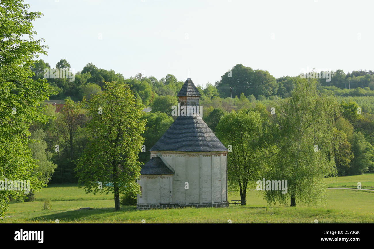 Romanesque rotunda -Fotos und -Bildmaterial in hoher Auflösung – Alamy