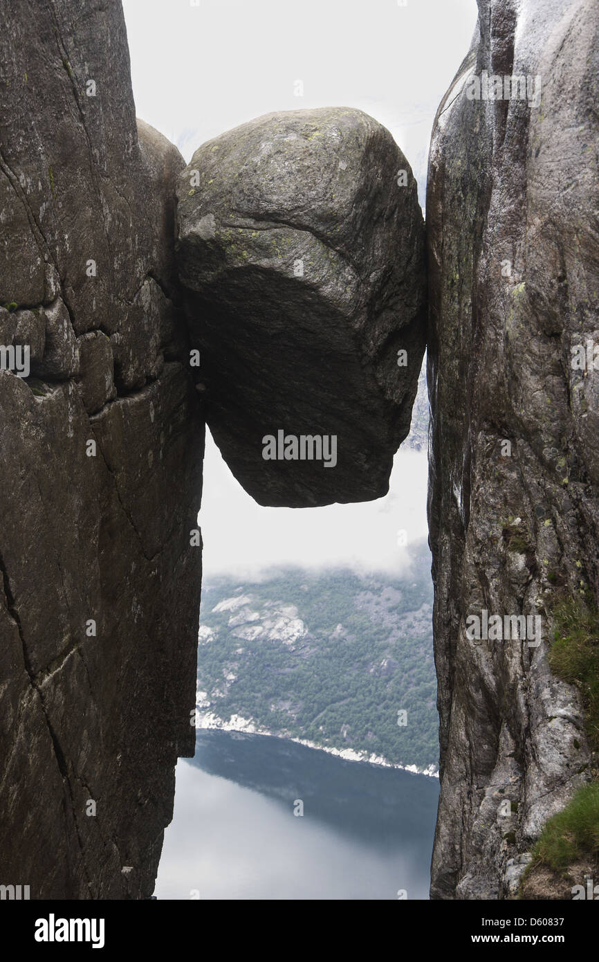 Kjeragbolten landschaft -Fotos und -Bildmaterial in hoher Auflösung – Alamy