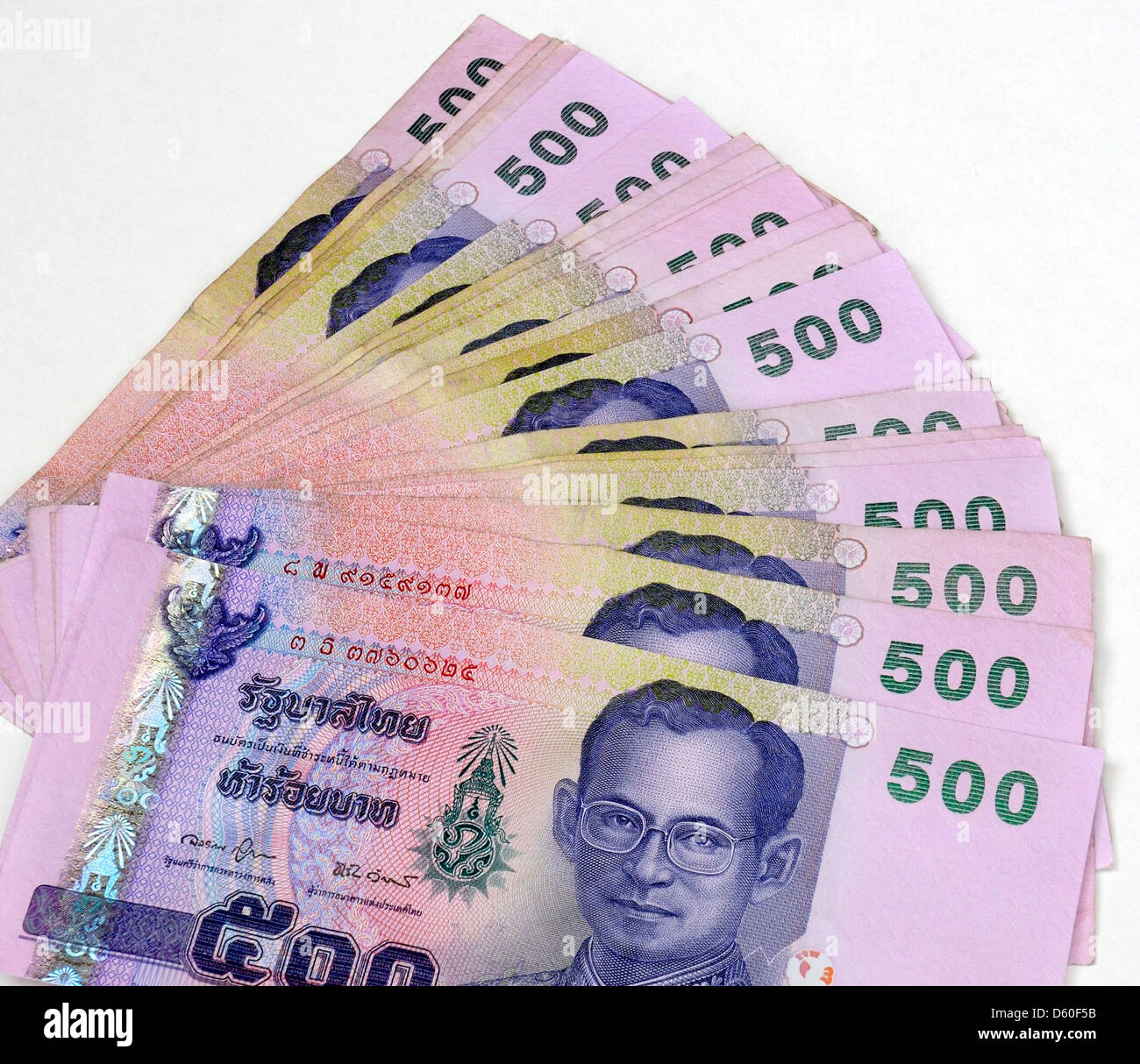 Thailand 500 Banknoten fünf hundert Baht Stockfotografie - Alamy