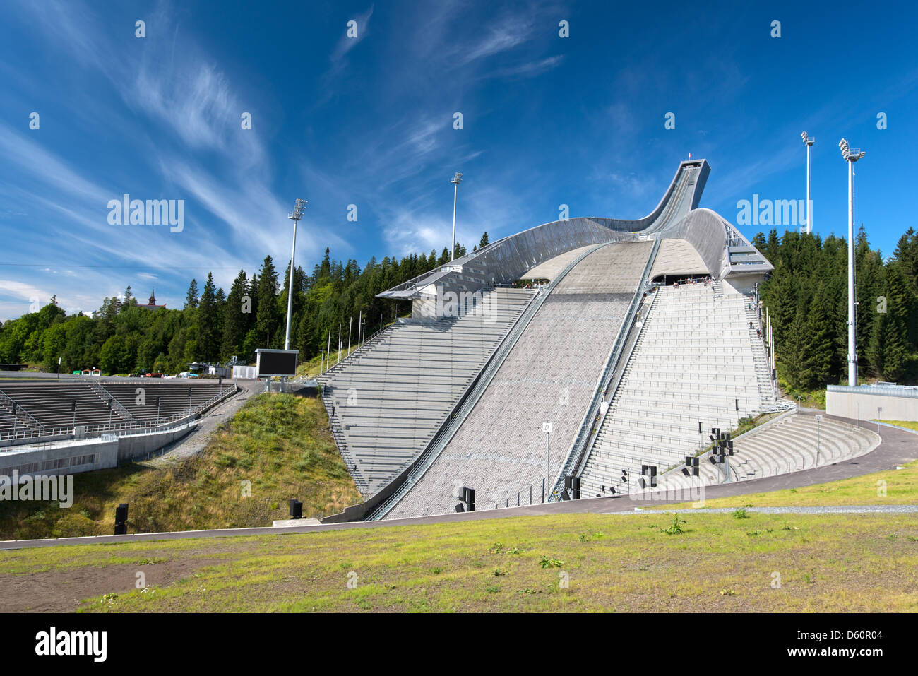 Skisprung-Arena in Oslo Norwegen Stockfotografie - Alamy