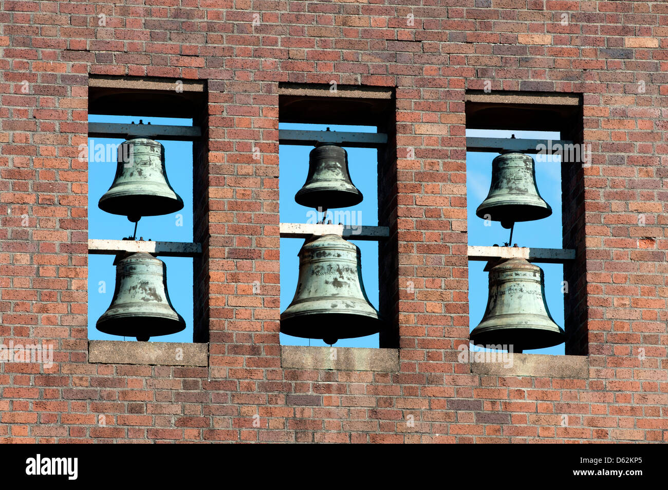 Kirche glocken uk -Fotos und -Bildmaterial in hoher Auflösung – Alamy