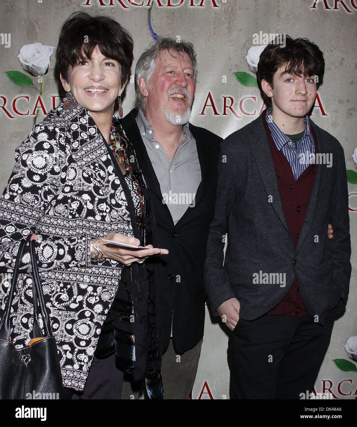 David geiser mercedes ruehl jake -Fotos und -Bildmaterial in hoher ...