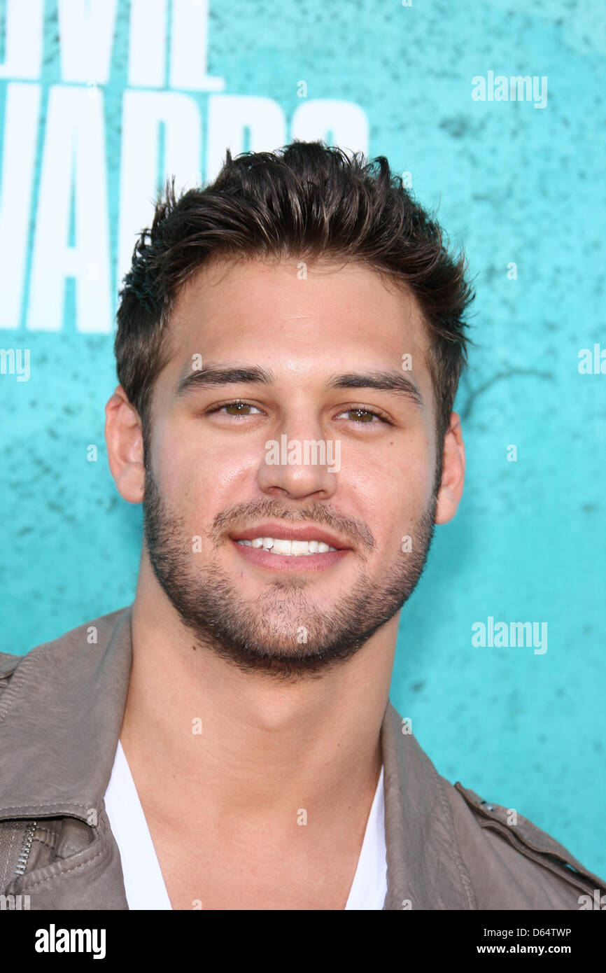 Ryan Guzman Stockfotos und -bilder Kaufen - Alamy