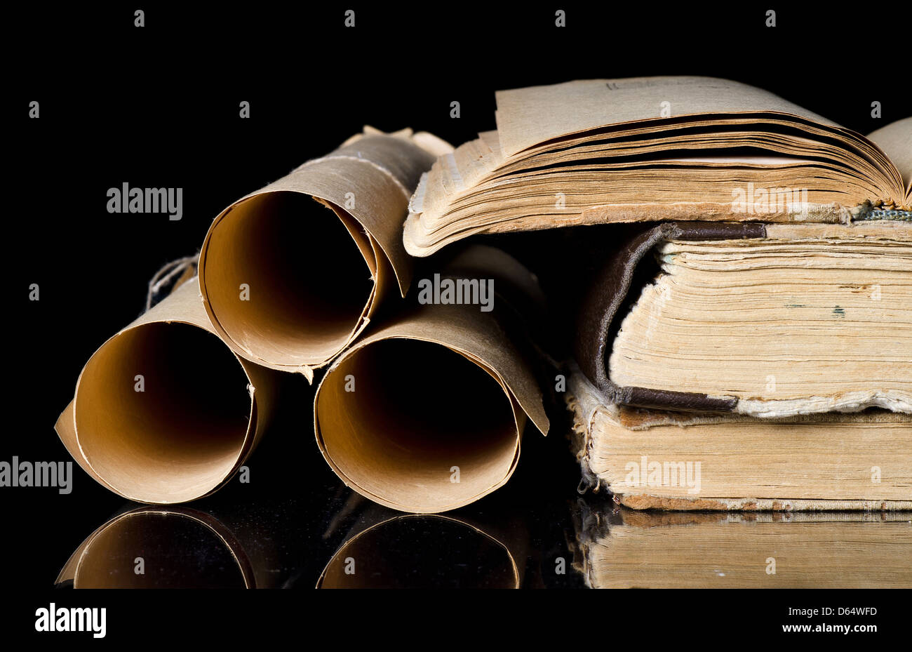 Alte schriftrollen -Fotos und -Bildmaterial in hoher Auflösung – Alamy