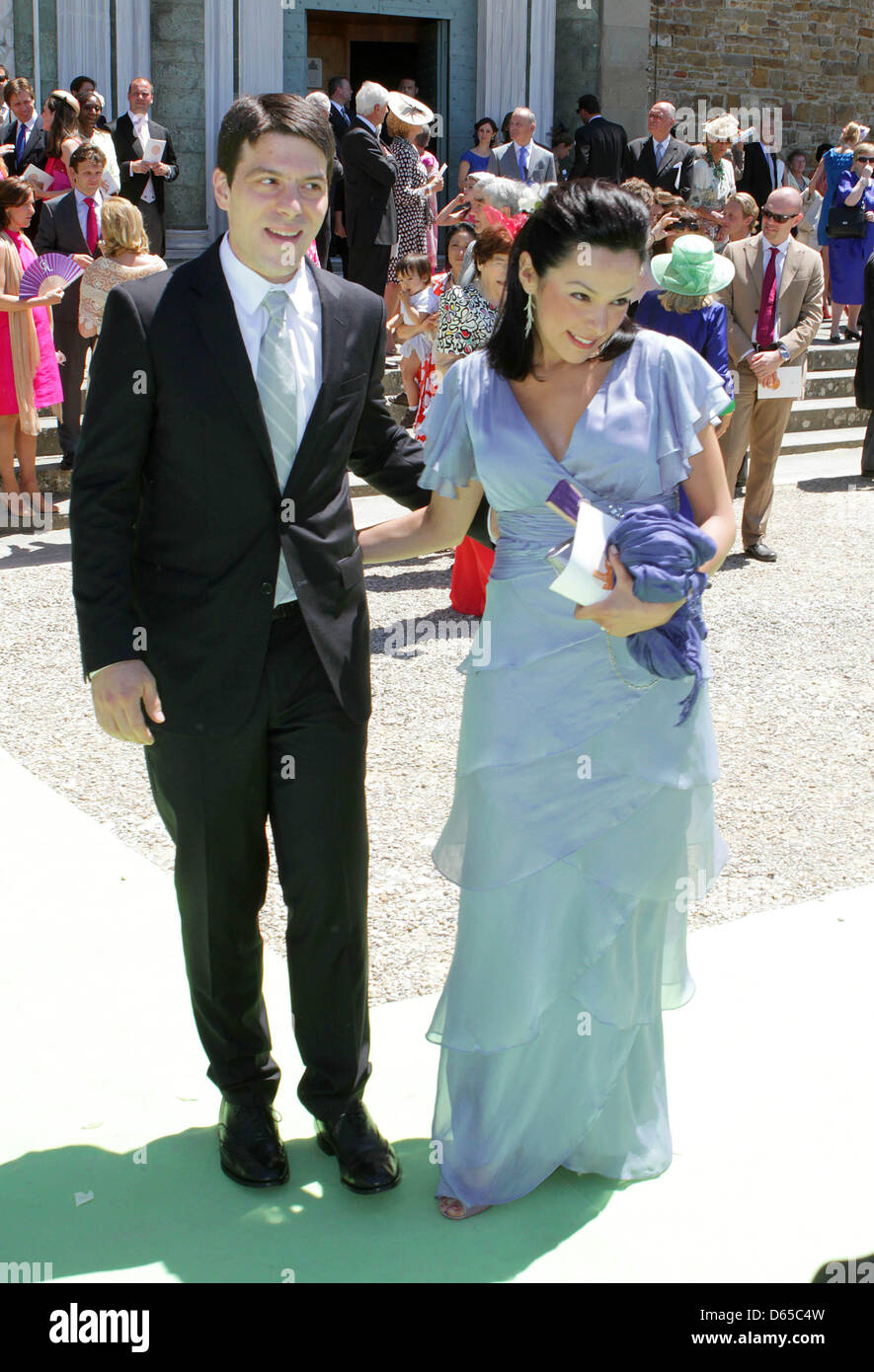 Bernardo und Eva Prinz-Valdes besuchen die Hochzeit der Prinzessin ...