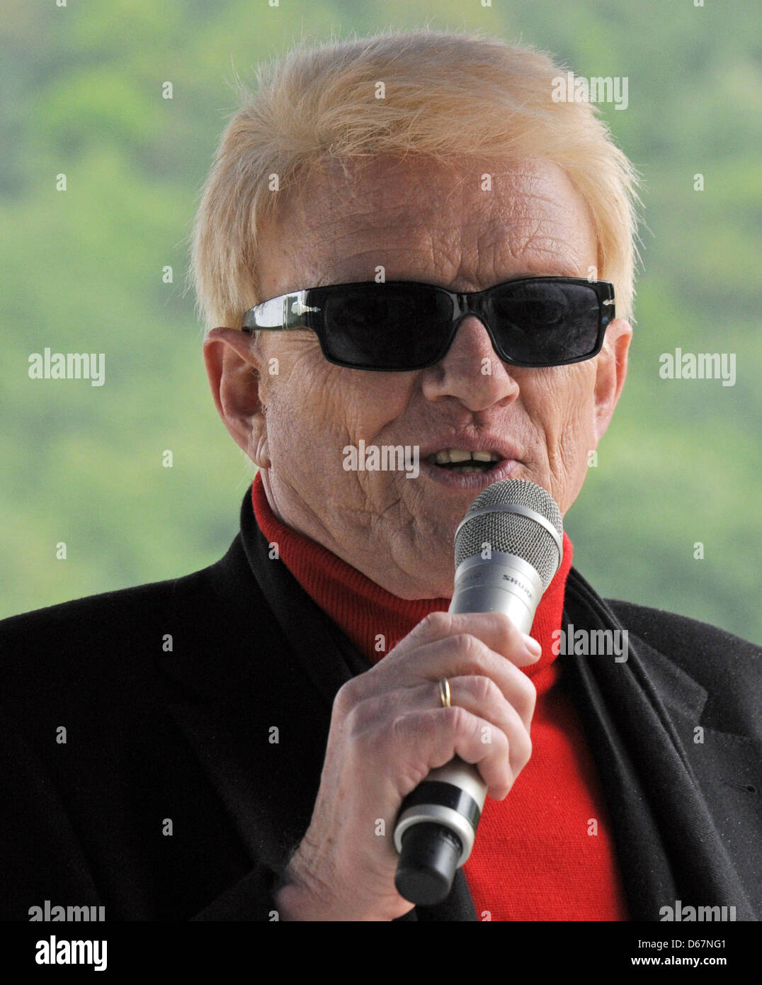 Der deutsche sänger heino mit -Fotos und -Bildmaterial in hoher ...
