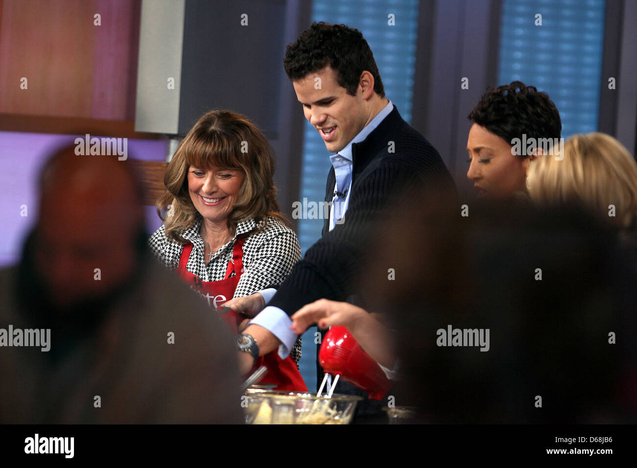 Debra Humphries und Kris Humphries Kris Humphries beteiligt sich in ...