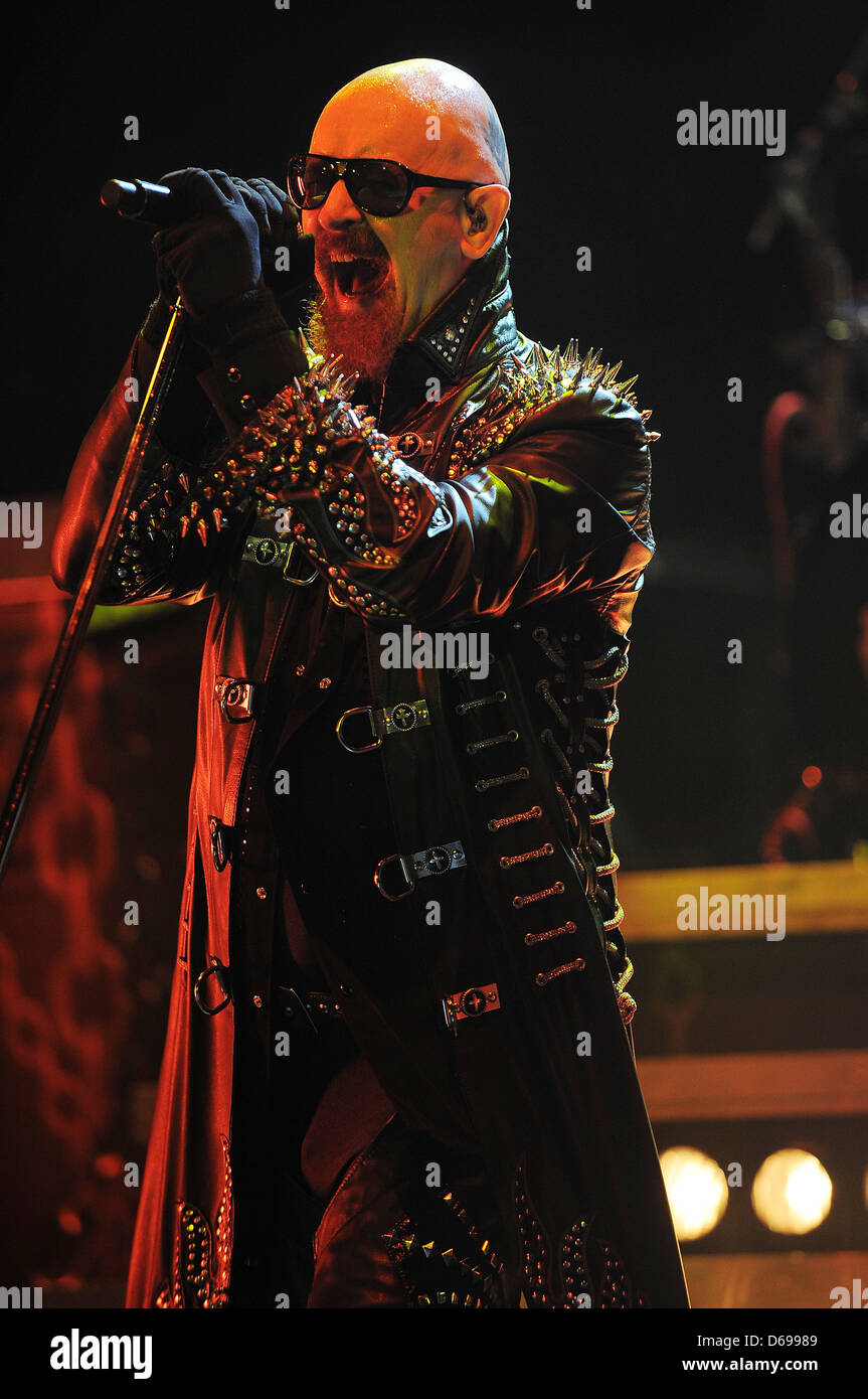 Rob Halford Judas Priest tritt im Bayfront Amphitheater Miami Beach ...