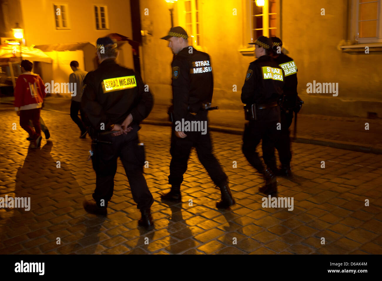 Posen, Polen, patrouillieren die Straz Miejska, eine Art Hilfspolizei ...