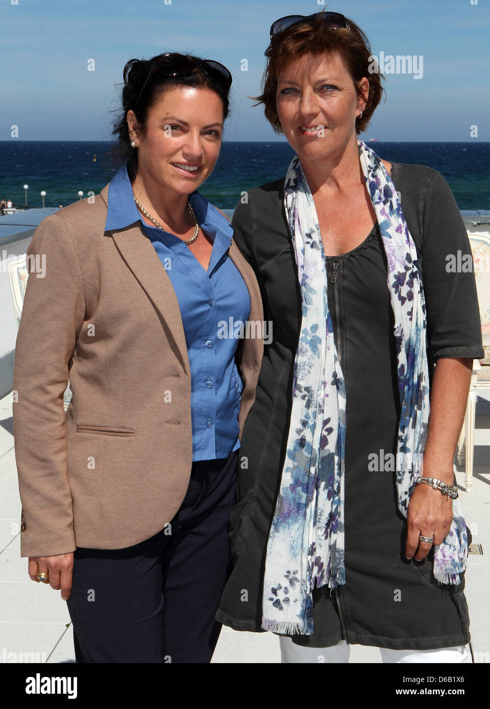 Dora hielt -Fotos und -Bildmaterial in hoher Auflösung – Alamy