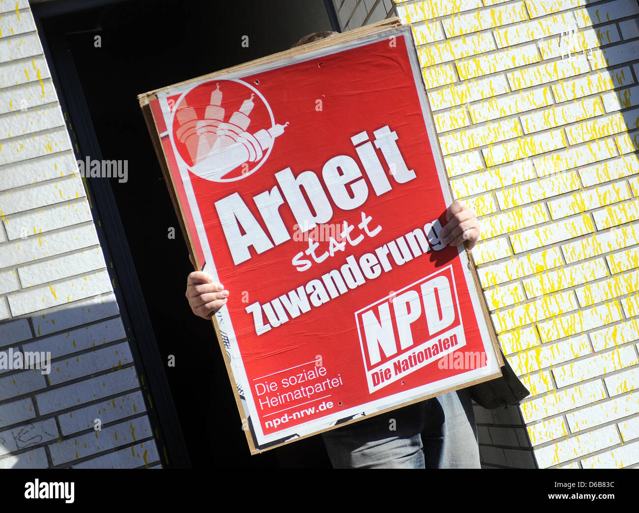 Npd poster germany -Fotos und -Bildmaterial in hoher Auflösung – Alamy