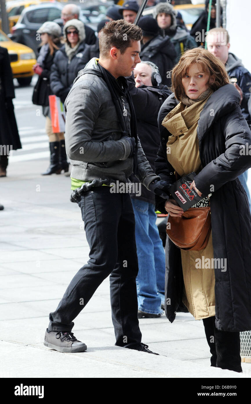 Zac Efron und Michelle Pfeiffer am Set ihres neuen Films "Silvester ...