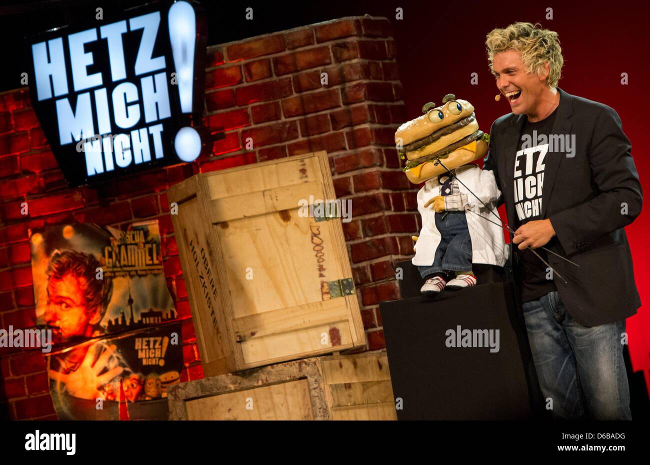 Bauchredner Sascha Grammel führt seine Show "Hetz mich Nicht" (Don't ...