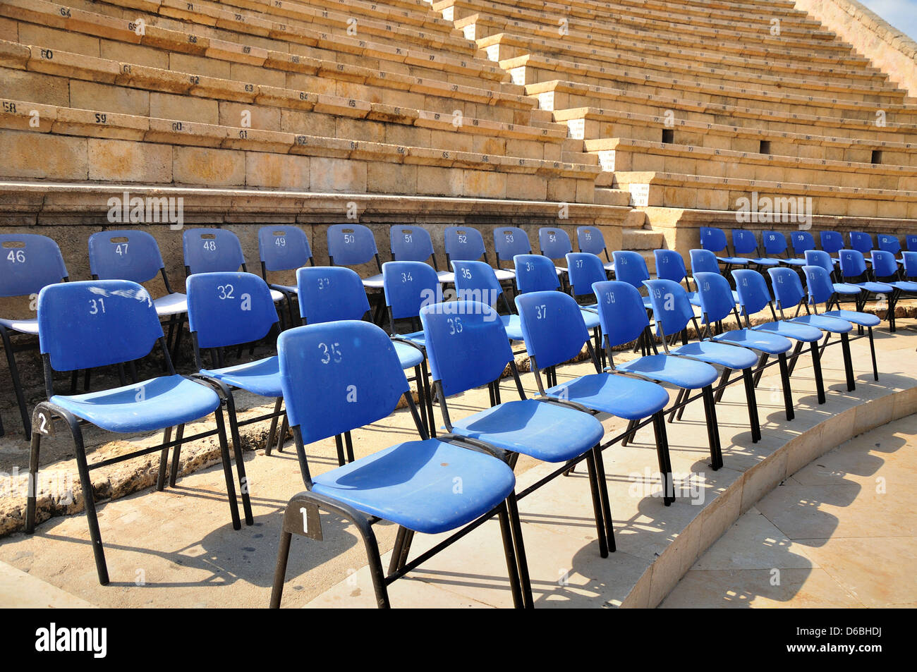 Caesarea amphitheater -Fotos und -Bildmaterial in hoher Auflösung – Alamy