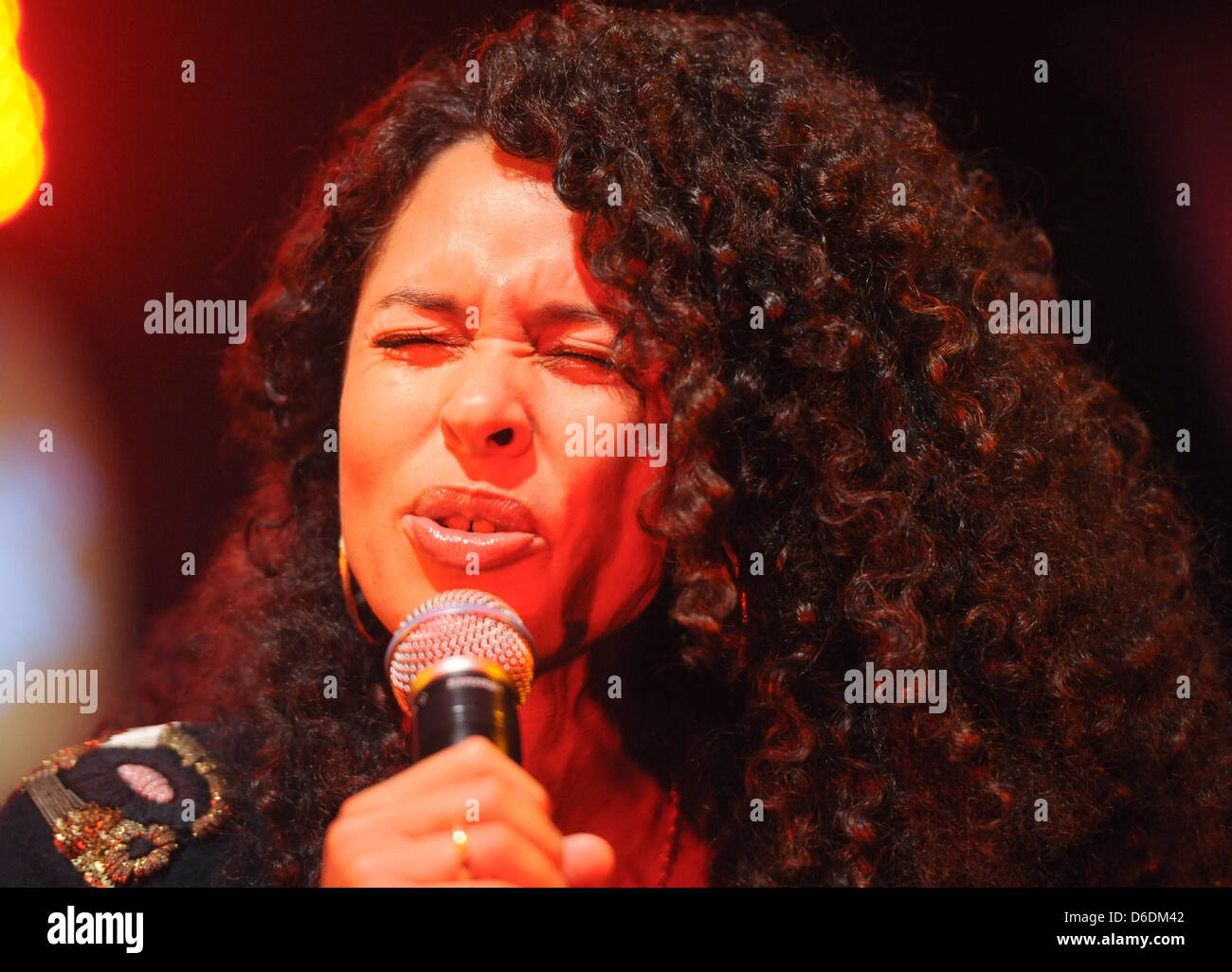 Joy denalane where -Fotos und -Bildmaterial in hoher Auflösung – Alamy