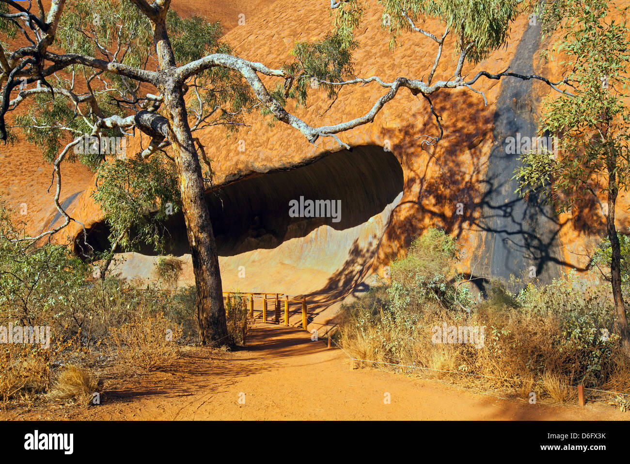 outback-Landschaft Landschaften australischen Uluru Ayers Rock im ...