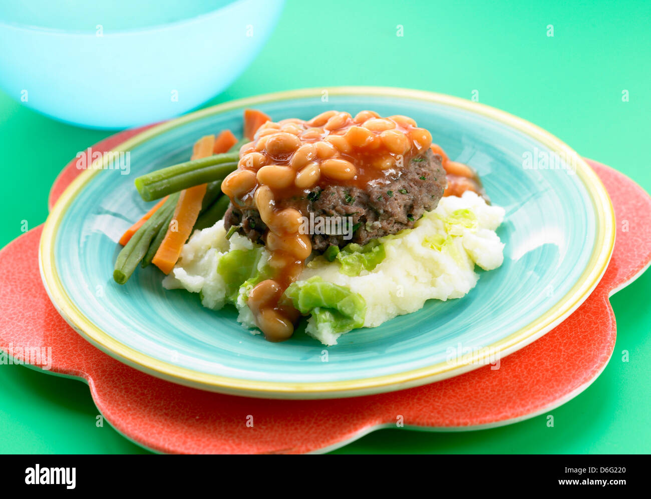 Kinder-Burger mit Bubble And Squeak - mit Rezept Stockfotografie - Alamy