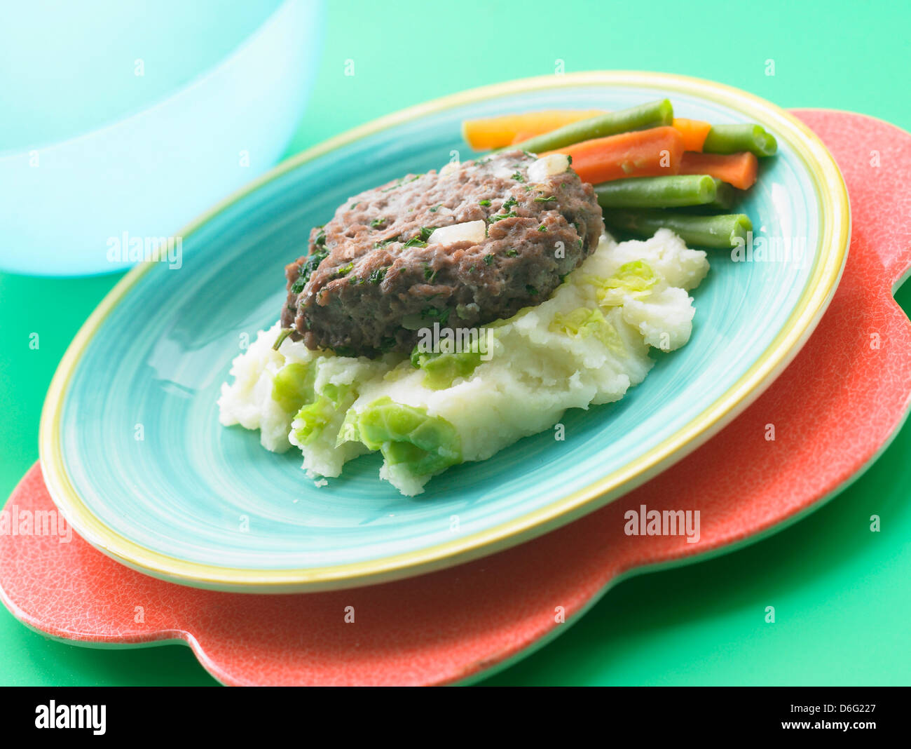 Kinder-Burger mit Bubble And Squeak - mit Rezept Stockfotografie - Alamy