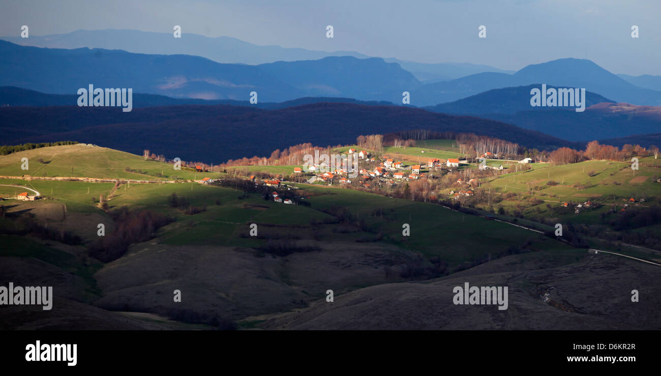 Serbien dorf -Fotos und -Bildmaterial in hoher Auflösung – Alamy