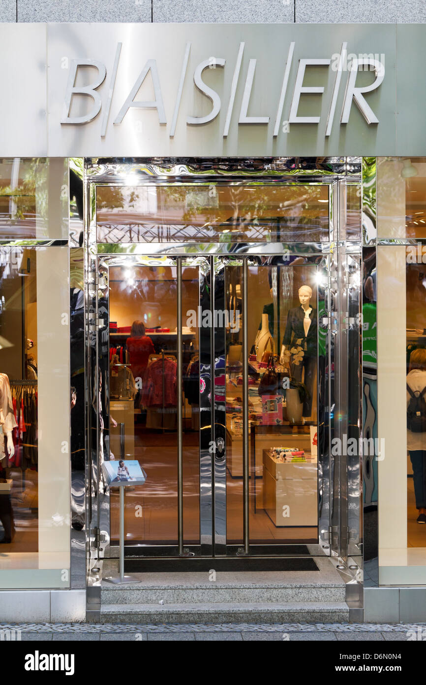 Basler fashion gmbh -Fotos und -Bildmaterial in hoher Auflösung – Alamy