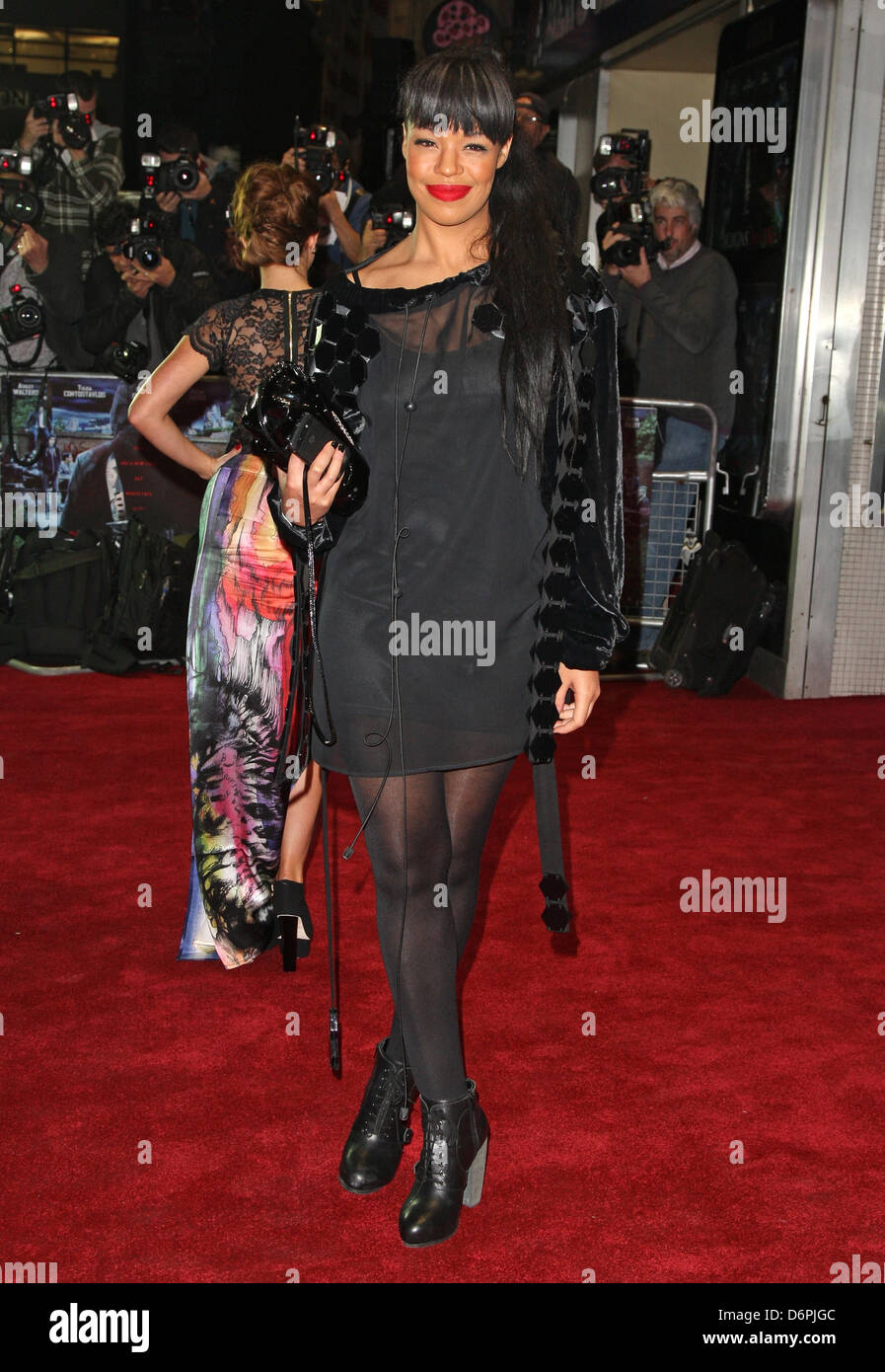 Sarah-Jane Crawford "Dämonen sterben nie" UK Filmpremiere statt im ...