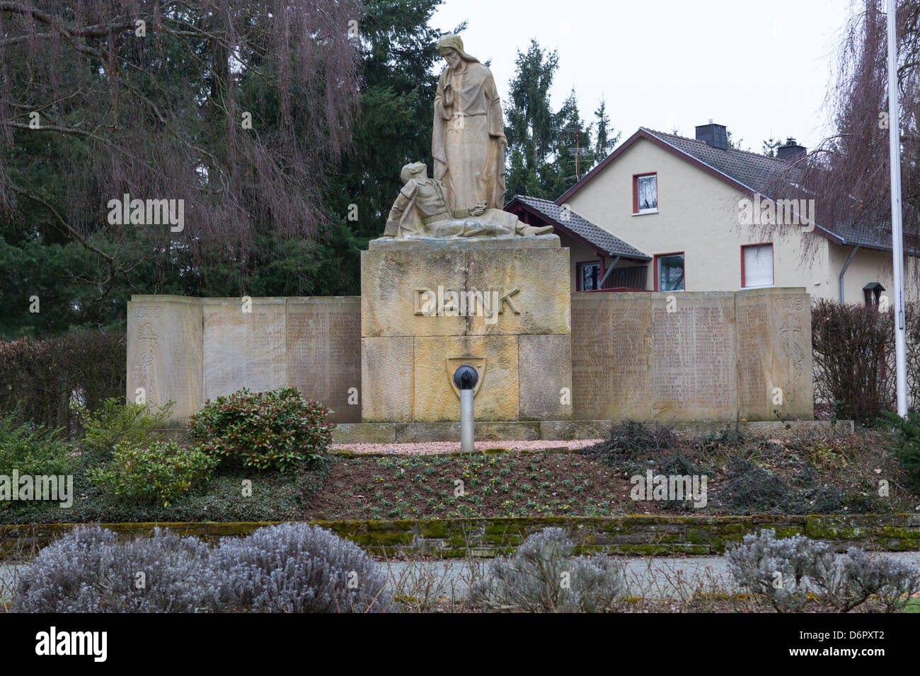 Deutsche Kriegerdenkmal, Ramstein Stockfotografie - Alamy