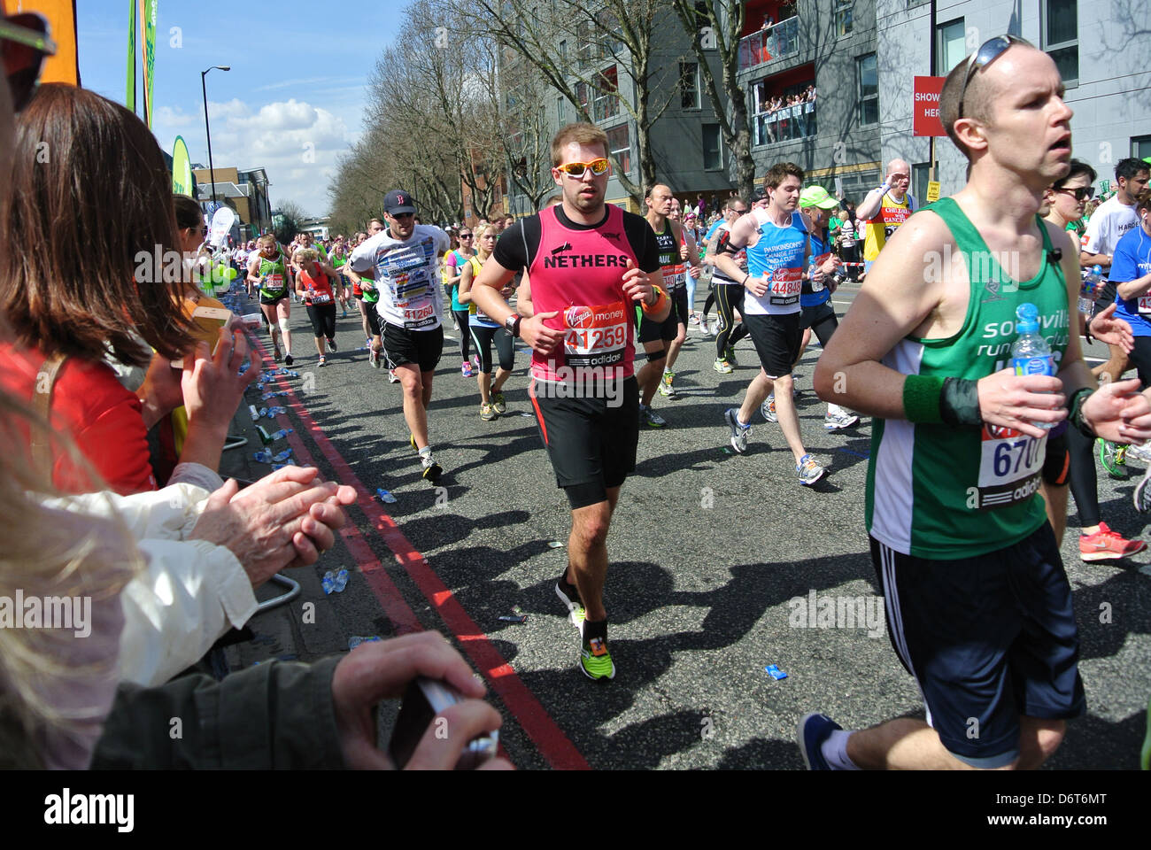 Marathon supporters -Fotos und -Bildmaterial in hoher Auflösung – Alamy