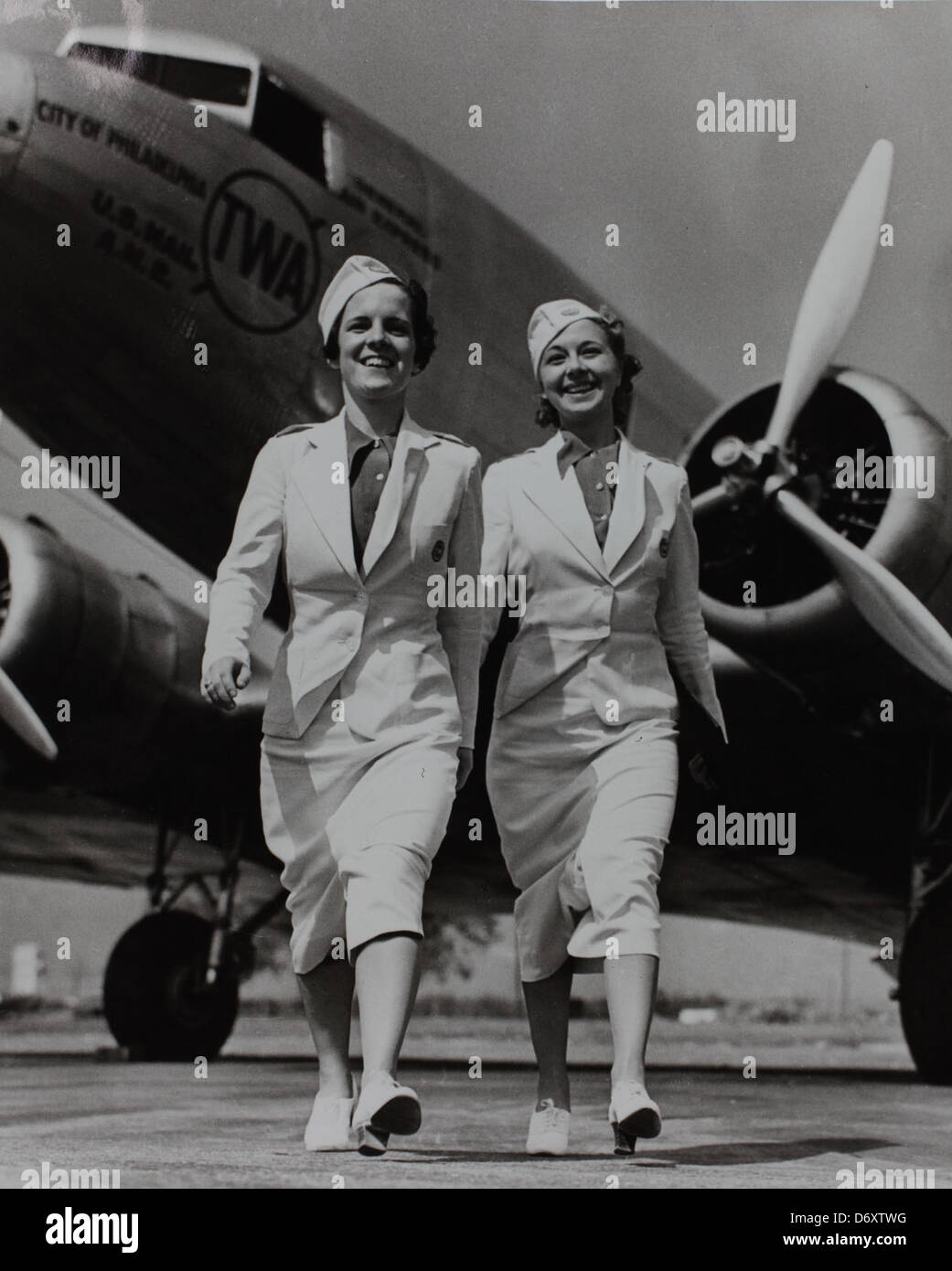 Twa stewardess -Fotos und -Bildmaterial in hoher Auflösung – Alamy
