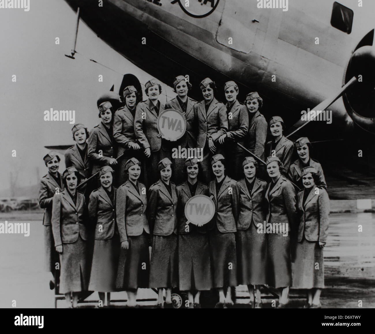 Twa stewardess -Fotos und -Bildmaterial in hoher Auflösung – Alamy