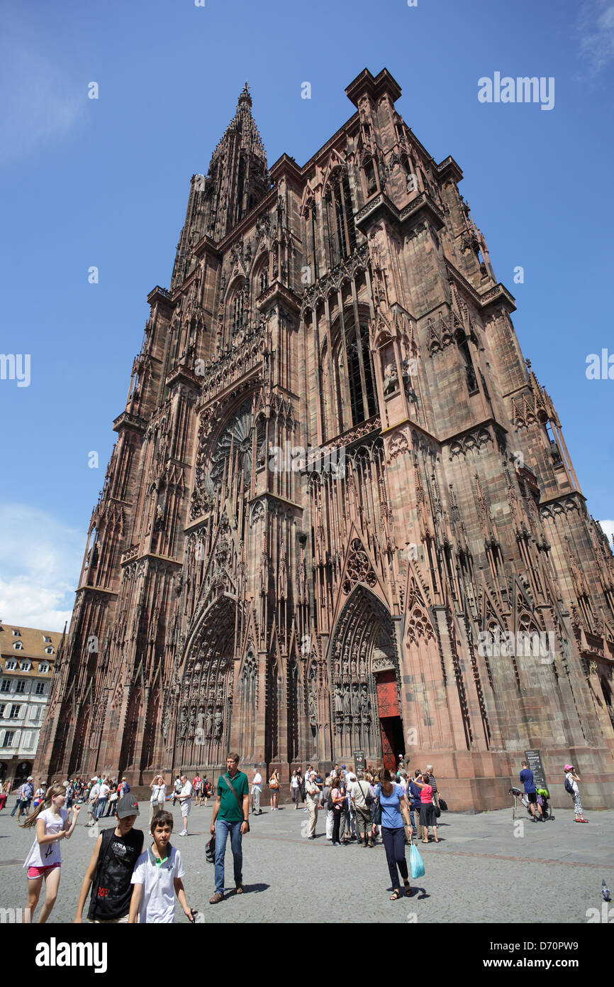 Strassburger muenster strasbourg -Fotos und -Bildmaterial in hoher ...