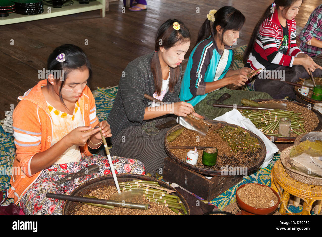 Burmese cheroot zigarre -Fotos und -Bildmaterial in hoher Auflösung – Alamy