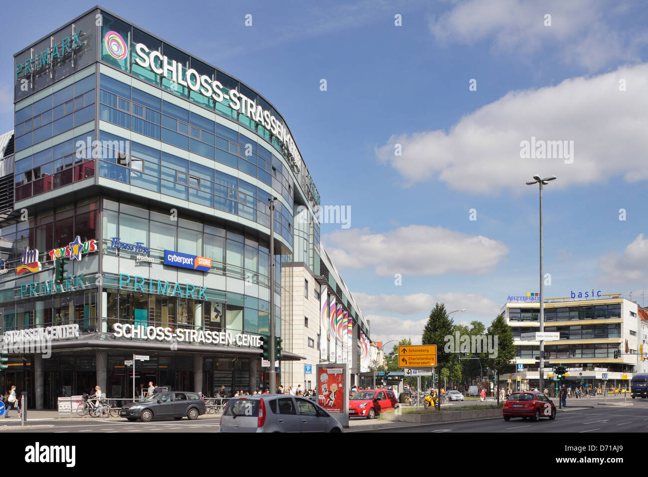 Berlin, Deutschland, Schloss-Straße-Zentrum am Walther-Schreiber-Platz ...